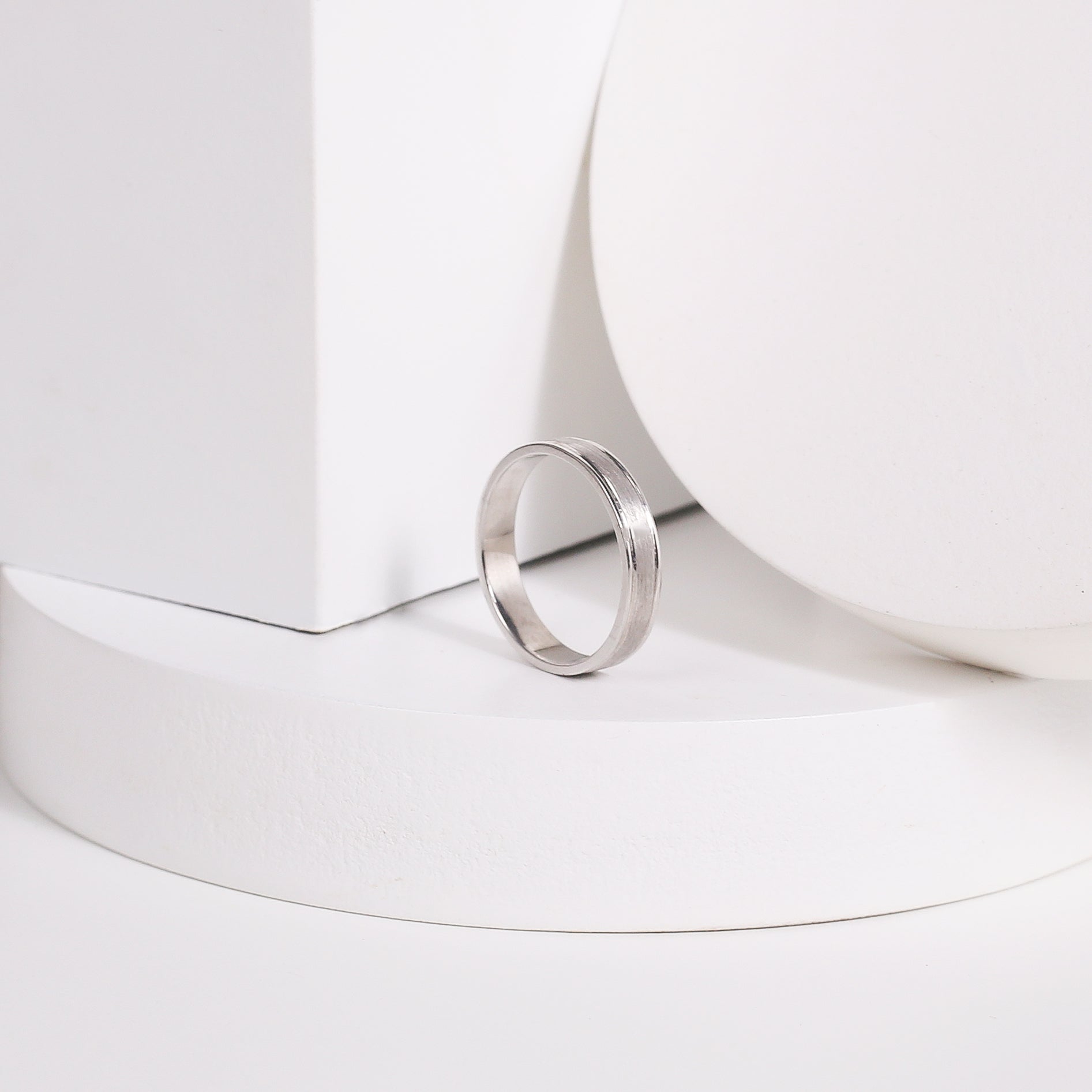 His Ring – Surosmith